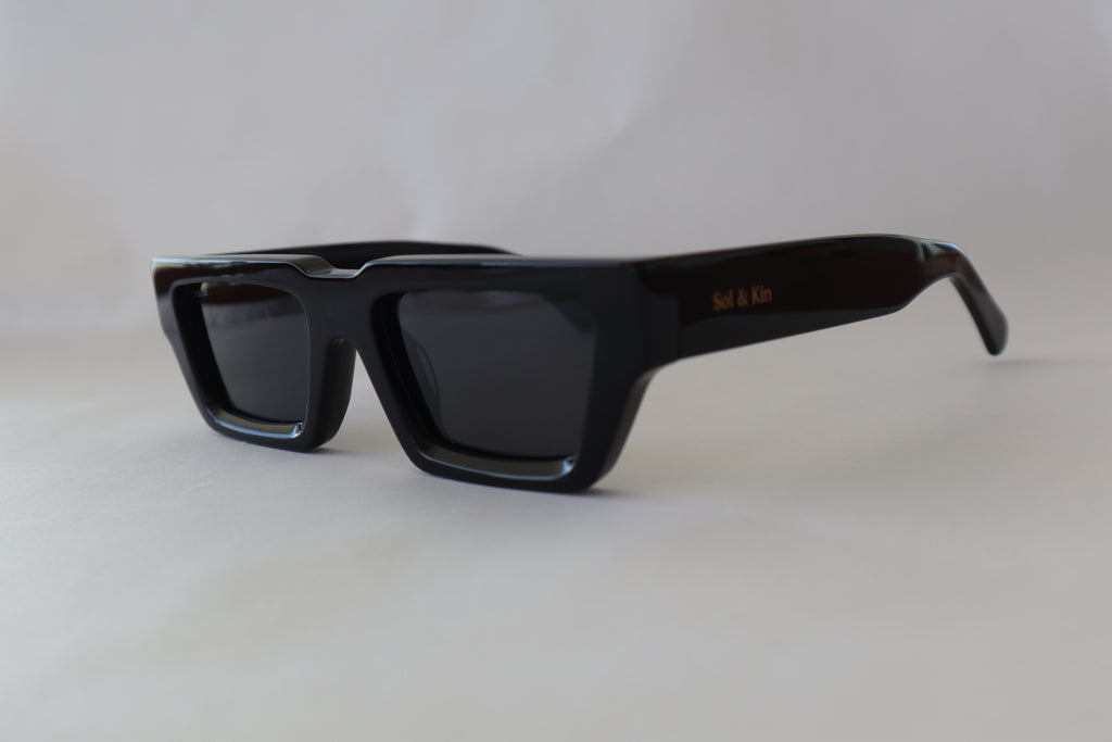 CONTOUR BLACK – Sol & Kin